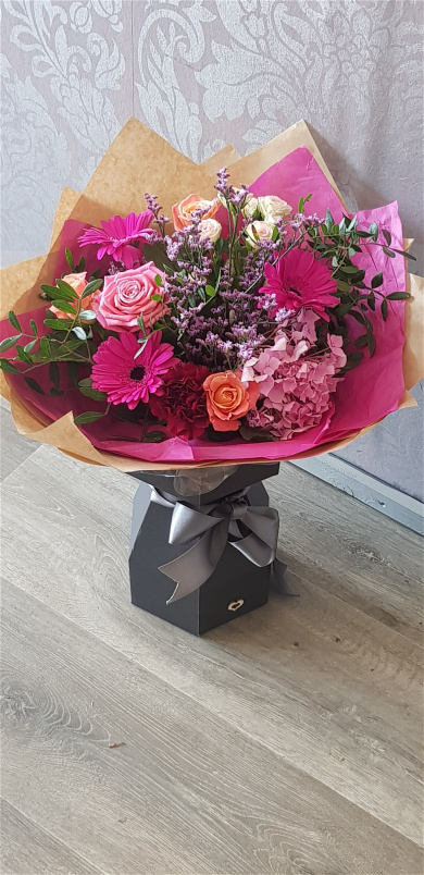 A Florist in Crewe Nantwich | Viola Fiore Florist | Same-Day